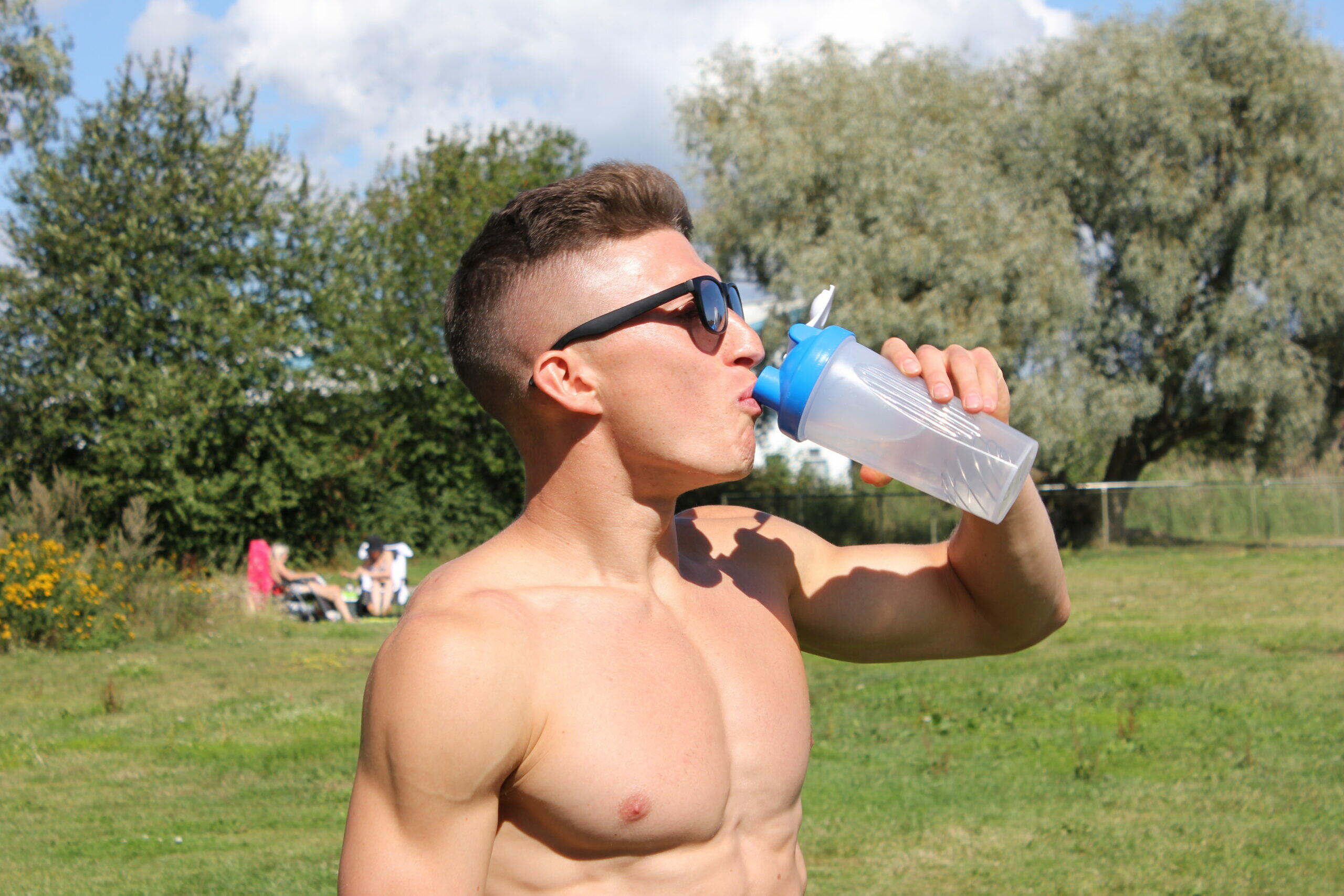 The 5-Step Comprehensive Guide to Gain Muscle as a Footballer: | RicFit