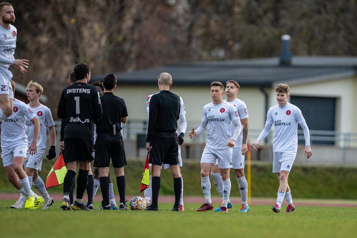 How to Become More Disciplined as a Footballer | RicFit