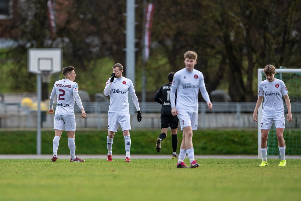 3 Reasons Why All Footballers Must Strength Train – RicFit